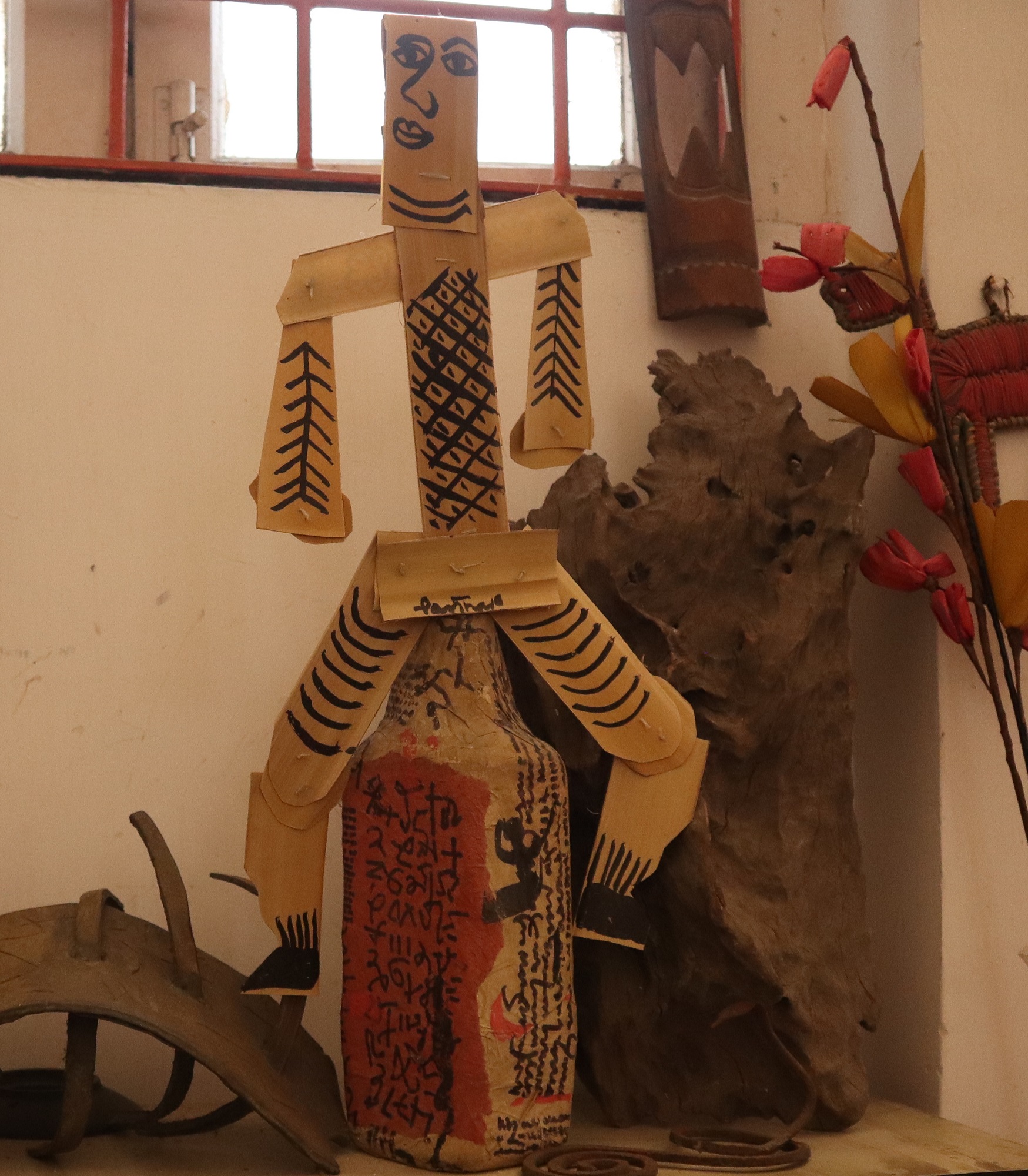 Between text and image: Hiran Mitra's art and collection